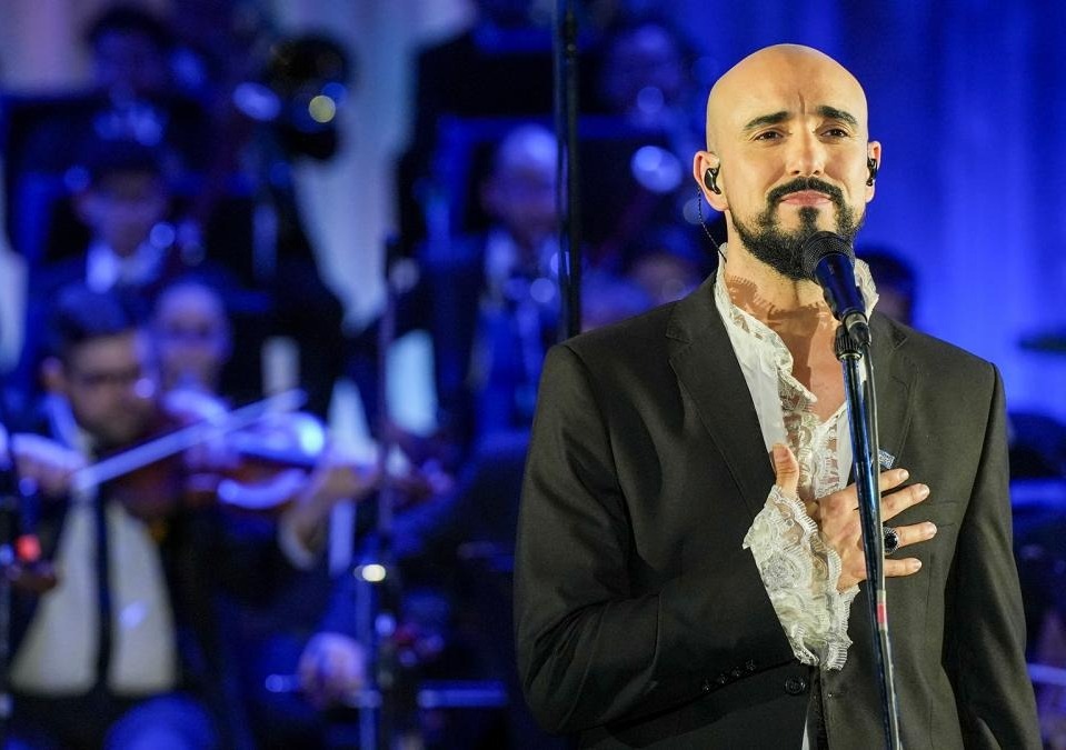 Abel Pintos grabó versiones de himnos patrios para su nuevo disco "Alta en el cielo"