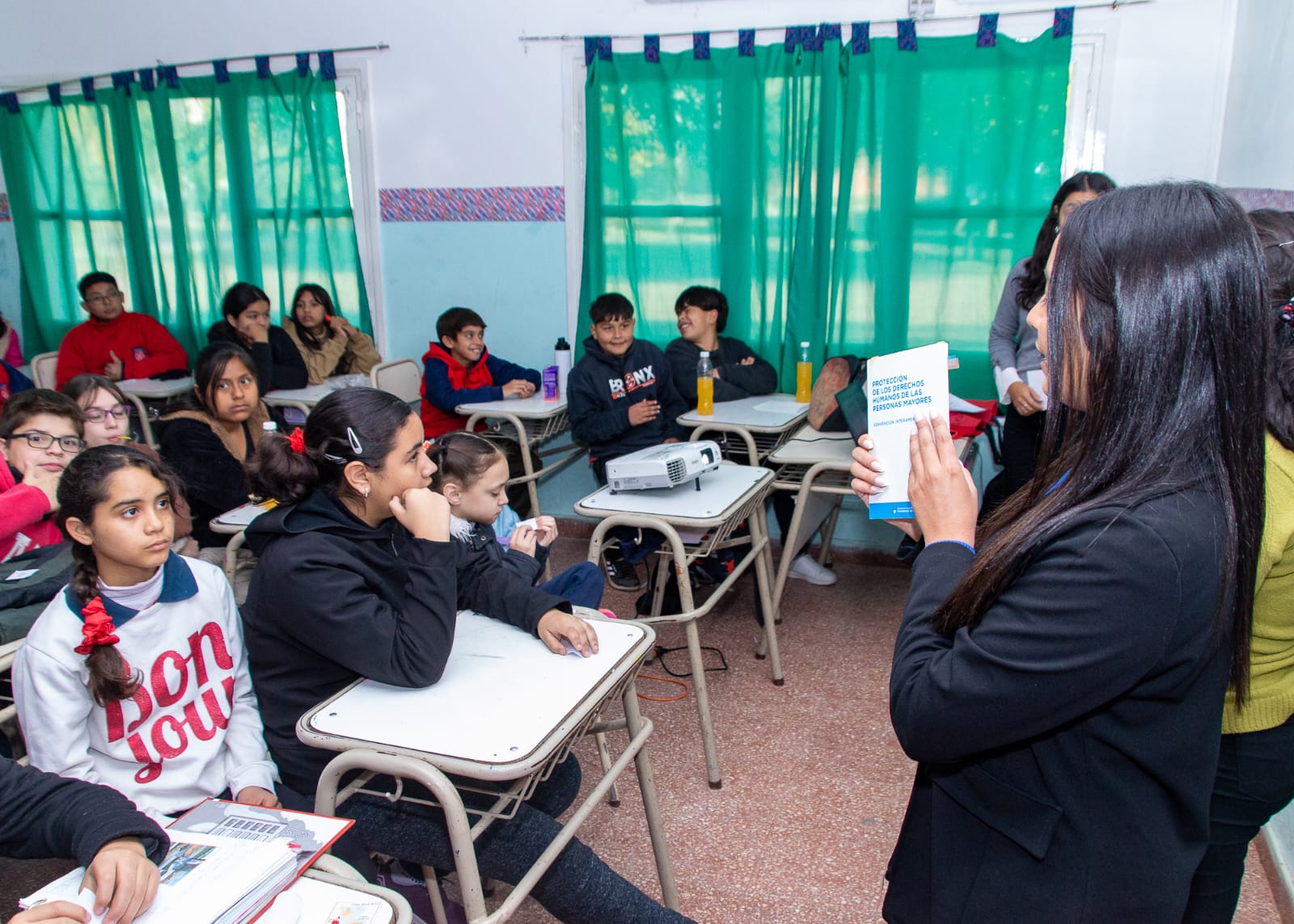 "Educando Generaciones", proyecto que impulsa el respeto a personas mayores