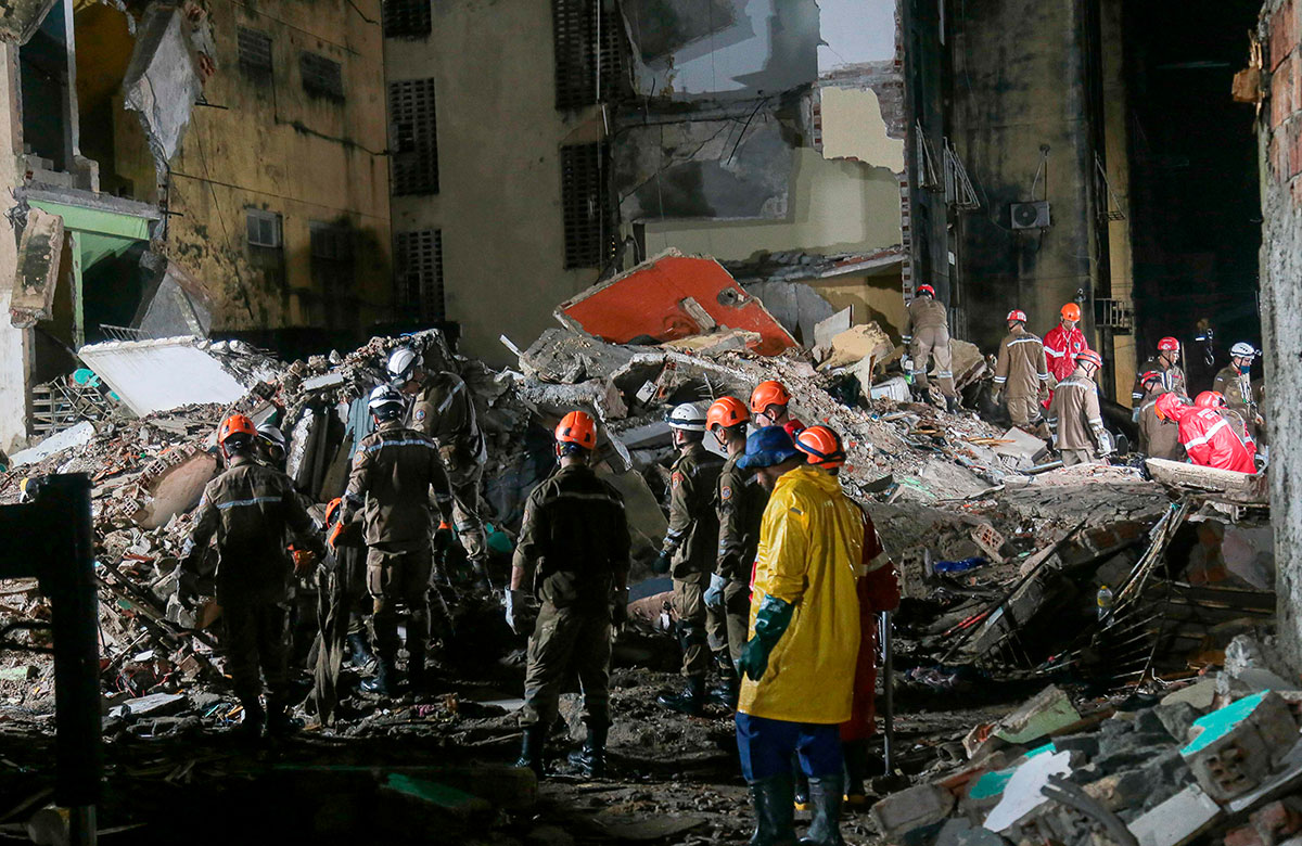 Suben a catorce los muertos por el derrumbe de un edificio en el noreste de Brasil