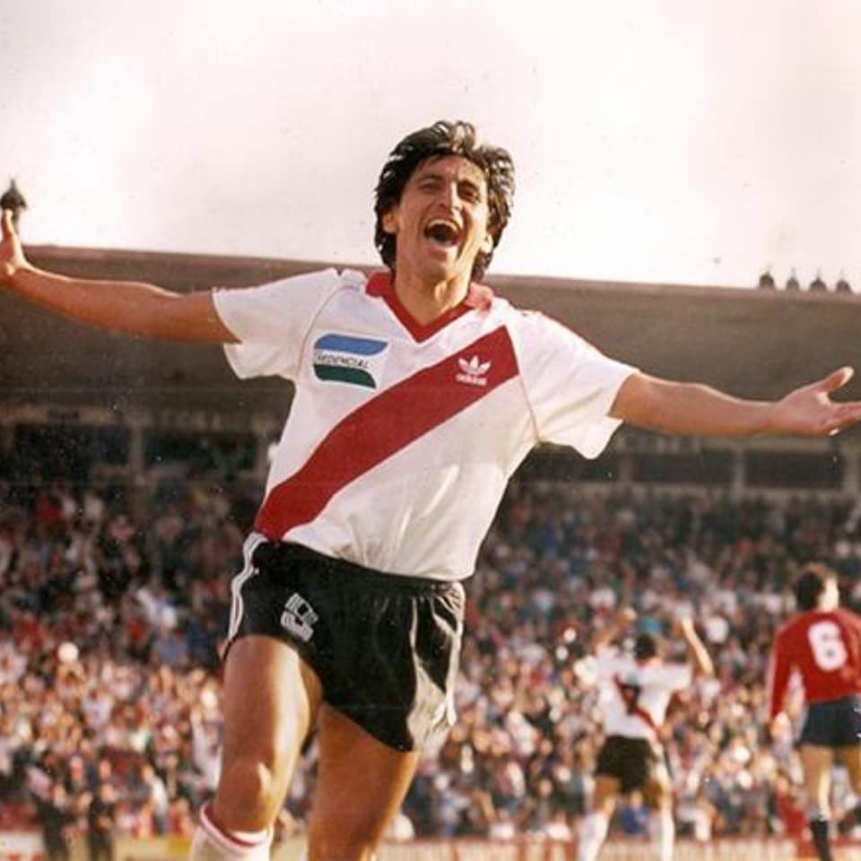 El riojano Ramón Díaz debuta a los 18 años en la Primera División de ...