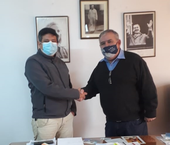 La solidaridad de Artistas Riojanos trajo a Alexander Catalá a La Rioja