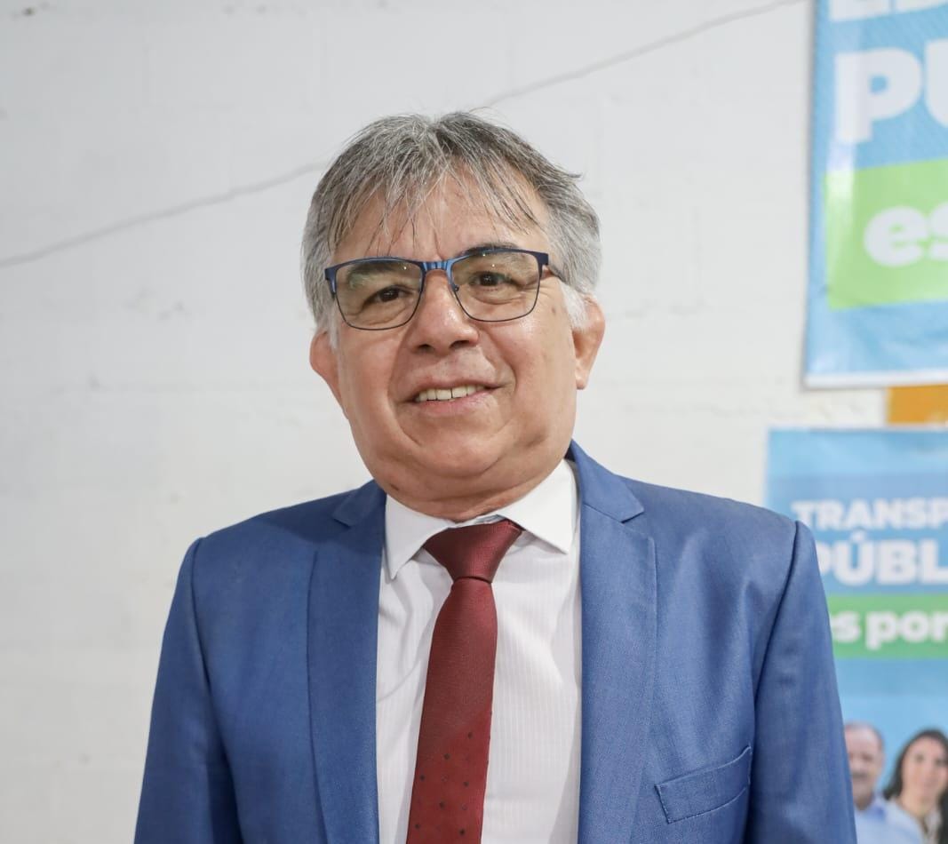 Rodolfo Flores: "Massa puede sacar el país adelante sin quitar derechos"