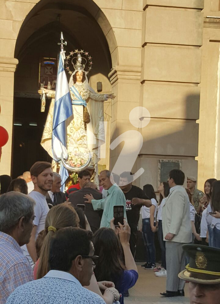 Fieles acompañaron a la Virgen de la Merced en la tradicional procesión