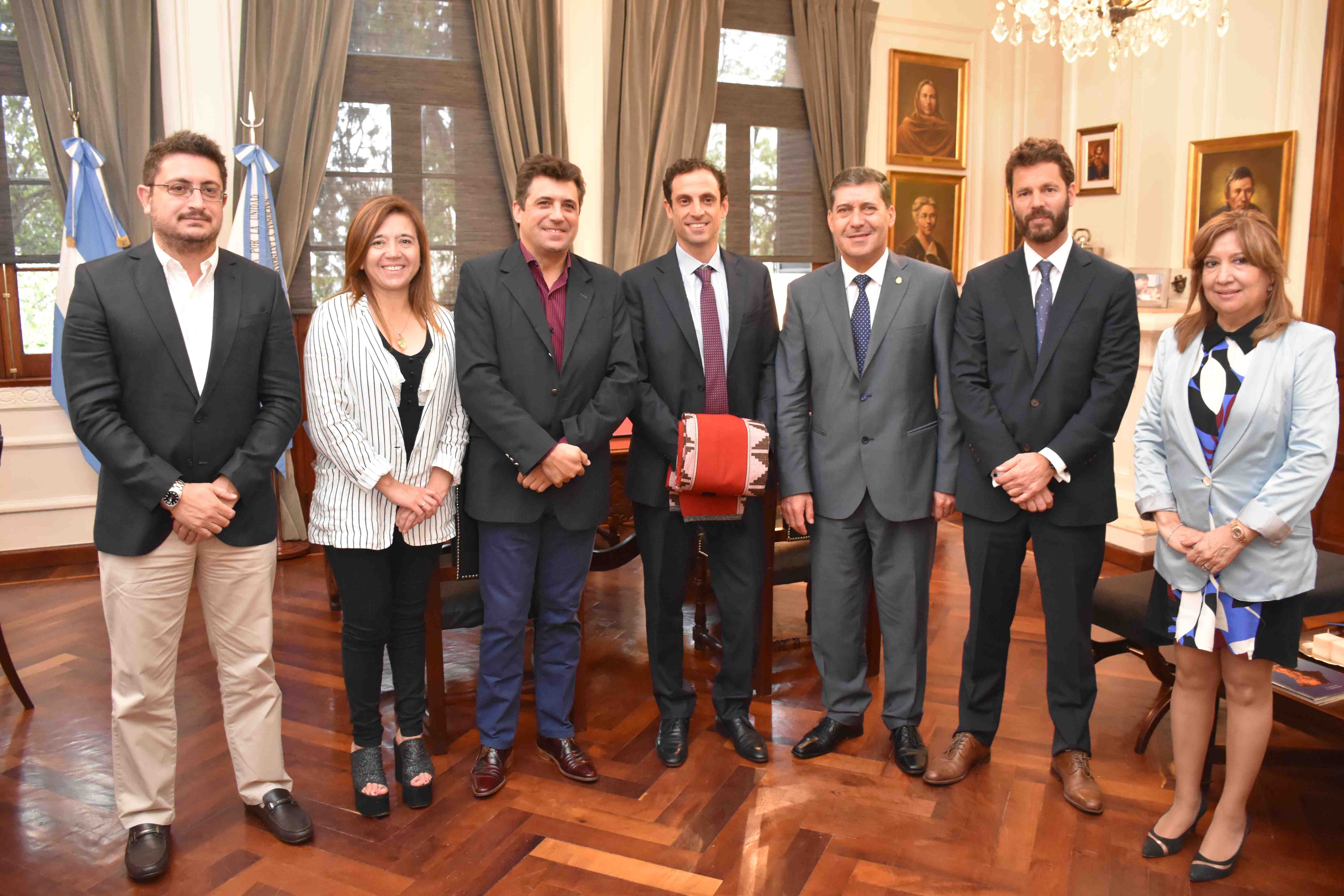 Casas recibió a secretarios letrados de la Corte Suprema de Justicia