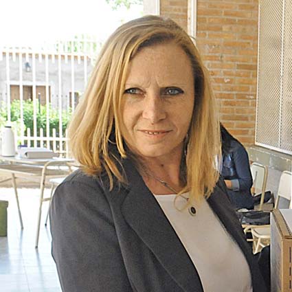 Emplazan a Patricia Rippa a que "muestre fondos que envían a La Rioja"