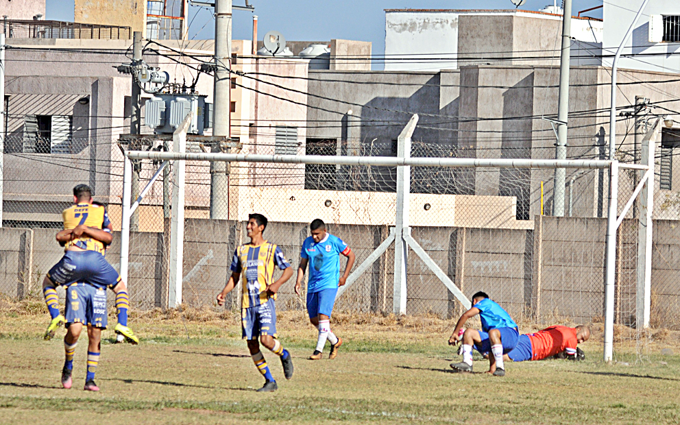 El "Defe" entrena hoy y mañana viaja