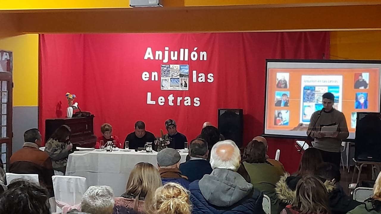 "Anjullón en las Letras" recopila publicaciones sobre el pueblo