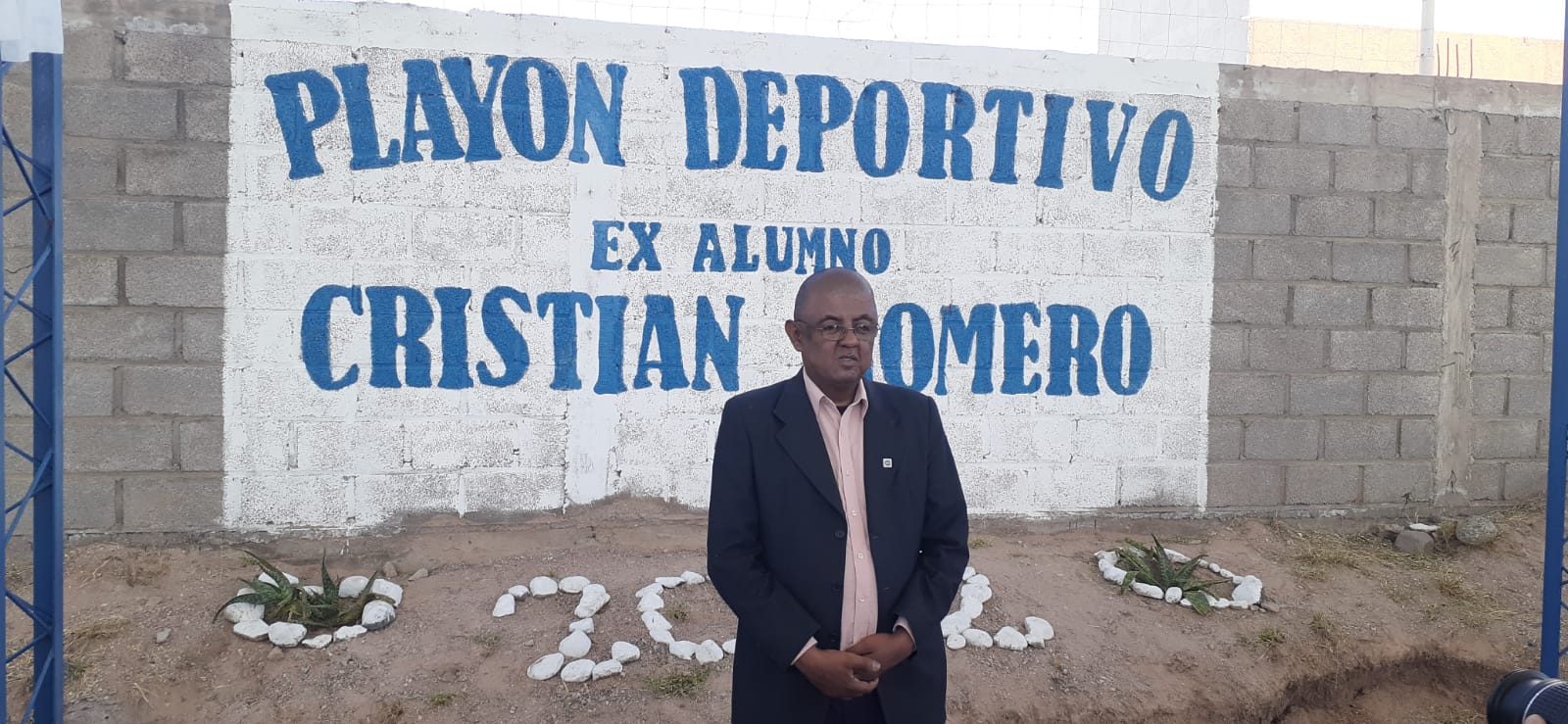 "Con los ojos llenos de lágrimas manifesté la necesidad de este playón al Gobernador"