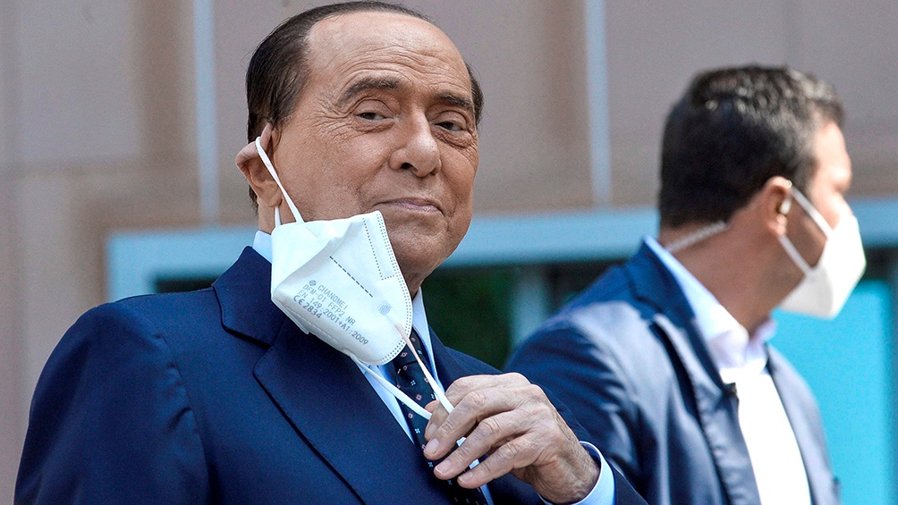 Berlusconi Continúa Internado Y Empezó Quimioterapia Contra La Leucemia