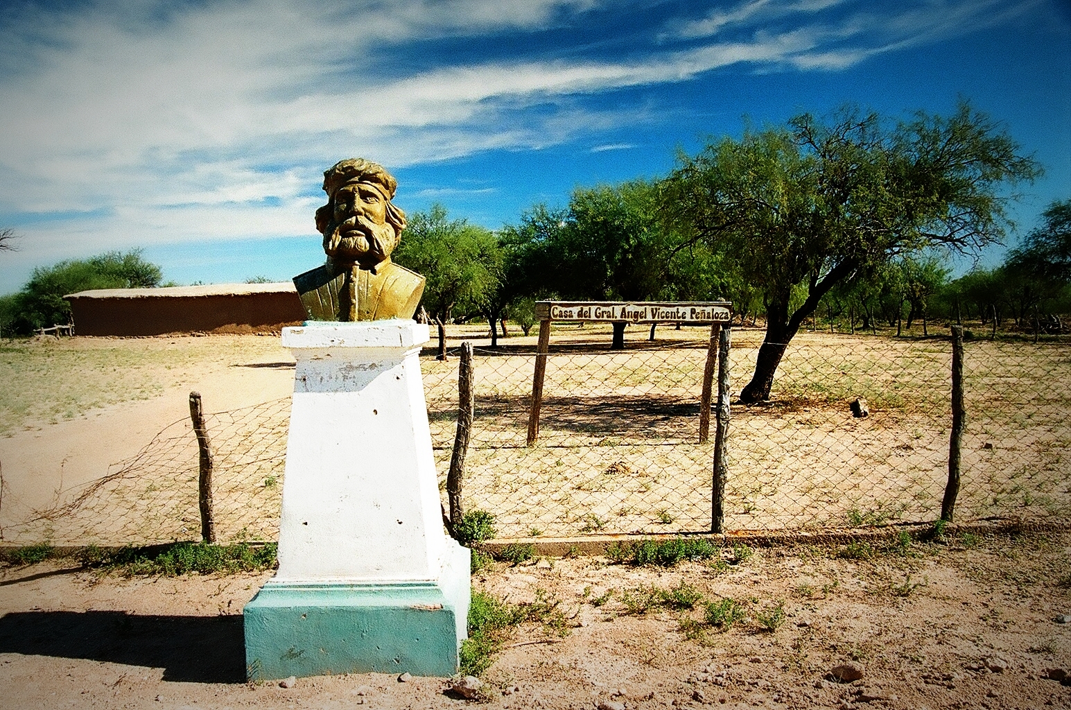 El Gobierno Provincial se comprometió a revalorizar el Solar de Huaja