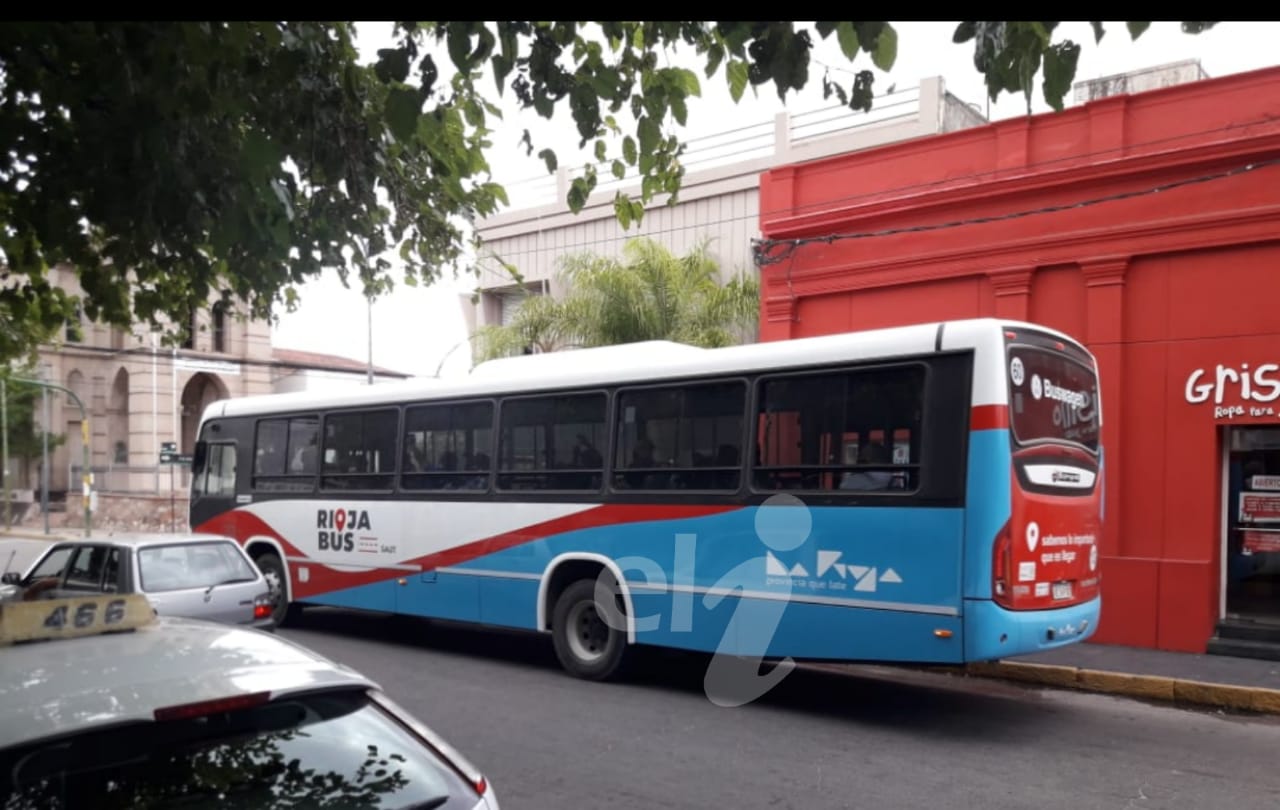 Las unidades de Rioja Bus recorren las calles de la ciudad