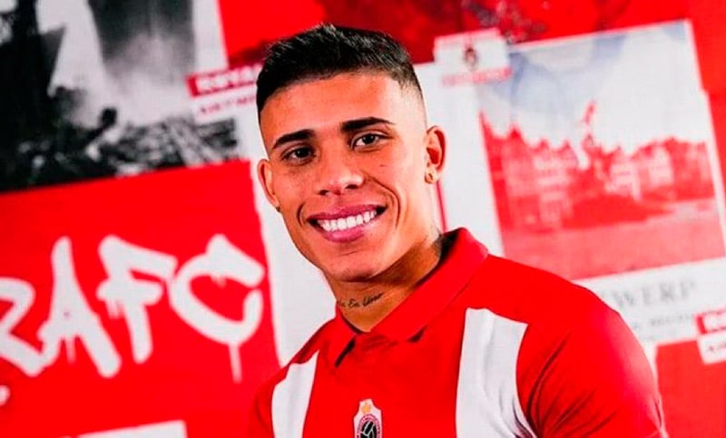 Boca compró a Ayrton Costa a cambio de 3,5 millones de dólares